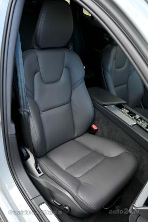 Grey Volvo V60 2024 in Tallinn, with an engine capacity of 2.00 L and mileage of 49 thousand km for 34990 €, photo 11 on AUTOMOTO.COM.LV