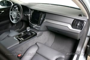 Pelēks Volvo V60 2024 Pērnava, ar dzinēja tilpumu 2.00 L un nobraukumu 28 tūkst. km par 44990 €, foto 10 vietnē AUTOMOTO.COM.LV