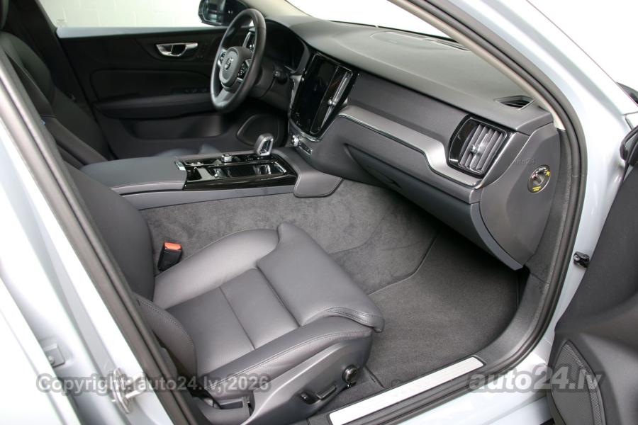 Pelēks Volvo V60 2024 Pērnava, ar dzinēja tilpumu 2.00 L un nobraukumu 28 tūkst. km par 44990 €, foto 11 vietnē AUTOMOTO.COM.LV