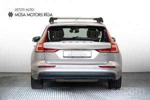 Grey Volvo V60 2024 in Riga, with an engine capacity of 2.00 L and mileage of 29 thousand km for 30900 €, photo 5 on AUTOMOTO.COM.LV