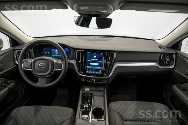 Pelēks Volvo V60 2024 Rīga, ar dzinēja tilpumu 2.00 L un nobraukumu 29 tūkst. km par 30900 €, foto 7 vietnē AUTOMOTO.COM.LV