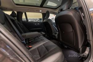 Grey Volvo V60 2024 in Tallinn, with an engine capacity of 2.00 L and mileage of 24 thousand km for 38900 €, photo 14 on AUTOMOTO.COM.LV