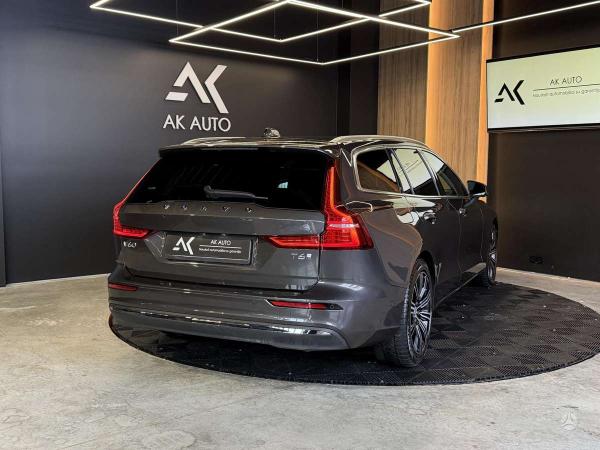 Grey Volvo V60 2025 in Kaunas, with an engine capacity of 1.97 L and mileage of 14 thousand km for 41990 €, photo 11 on AUTOMOTO.COM.LV