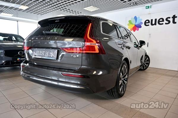 Pelēks Volvo V60 2025 Tallina, ar dzinēja tilpumu 2.00 L un nobraukumu 20 tūkst. km par 45900 €, foto 3 vietnē AUTOMOTO.COM.LV