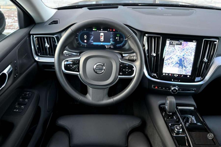 Pelēks Volvo V60 2025 Tallina, ar dzinēja tilpumu 0.00 L un nobraukumu 20 tūkst. km par 44990 €, foto 17 vietnē AUTOMOTO.COM.LV
