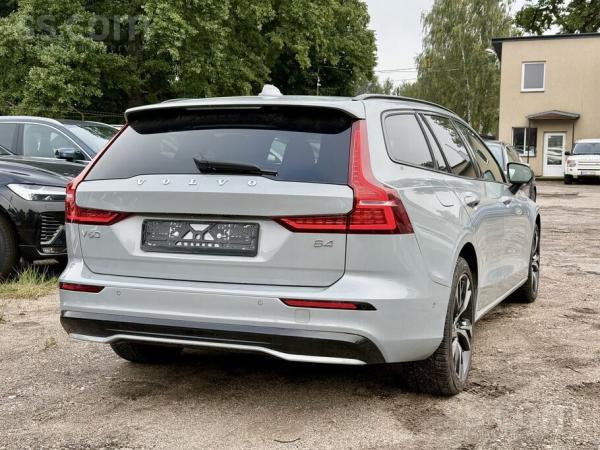 Volvo V60 2025 Rīga vietnē Pelēks Volvo V60 2025 Rīga, ar dzinēja tilpumu 2.00 L un nobraukumu 0 tūkst. km par 33500 €, foto 4 vietnē AUTOMOTO.COM.LV