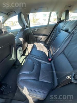 Volvo V60 2012 Rīga, ar dzinēja tilpumu 1.60 L un nobraukumu 292 tūkst. km par 5199 €, foto 10 vietnē AUTOMOTO.COM.LV