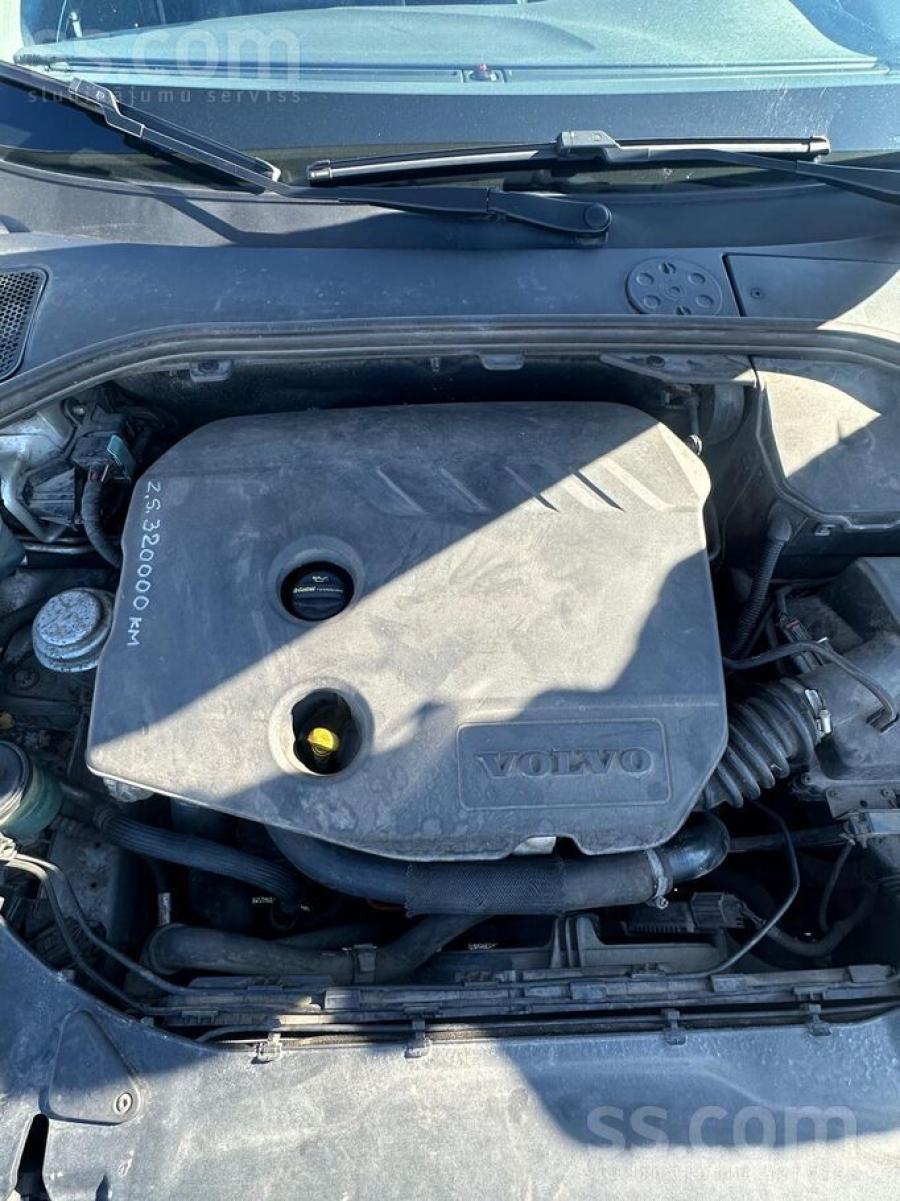 Volvo V60 2012 Rīga, ar dzinēja tilpumu 1.60 L un nobraukumu 292 tūkst. km par 5199 €, foto 15 vietnē AUTOMOTO.COM.LV