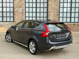 Volvo V60 2012 in Riga, with an engine capacity of 2.00 L and mileage of 280 thousand km for 6480 €, photo 5 on AUTOMOTO.COM.LV
