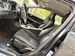Volvo V60 2012 in Riga, with an engine capacity of 2.00 L and mileage of 280 thousand km for 6480 €, photo 12 on AUTOMOTO.COM.LV