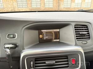 Volvo V60 2012 in Riga, with an engine capacity of 2.00 L and mileage of 280 thousand km for 6480 €, photo 25 on AUTOMOTO.COM.LV