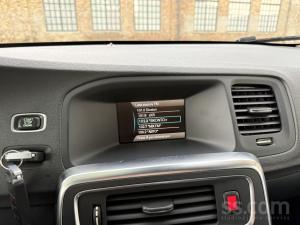 Volvo V60 2012 in Riga, with an engine capacity of 2.00 L and mileage of 280 thousand km for 6480 €, photo 26 on AUTOMOTO.COM.LV