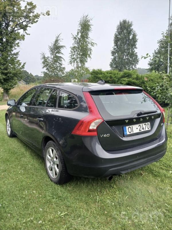 Volvo V60 2012 in Tukums, with an engine capacity of 1.60 L and mileage of 248 thousand km for 5300 €, photo 5 on AUTOMOTO.COM.LV