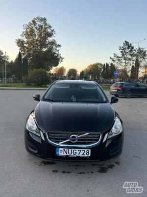 Вольво B60 2013 в Ионишкис, объемом двигателя 1.60 л и пробегом 230 тыс. км за 5000 €, фото 3 на AUTOMOTO.COM.LV