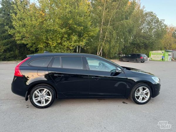 Volvo V60 2013 Joniškis, ar dzinēja tilpumu 1.60 L un nobraukumu 230 tūkst. km par 5000 €, foto 5 vietnē AUTOMOTO.COM.LV