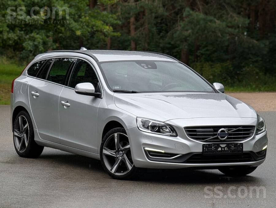 Volvo V60 2014 in Jurmala, with an engine capacity of 2.00 L and mileage of 0 thousand km for 7990 €, photo 9 on AUTOMOTO.COM.LV