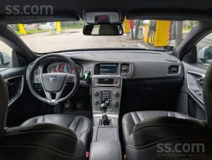 Volvo V60 2014 in Jurmala, with an engine capacity of 2.00 L and mileage of 0 thousand km for 7990 €, photo 13 on AUTOMOTO.COM.LV