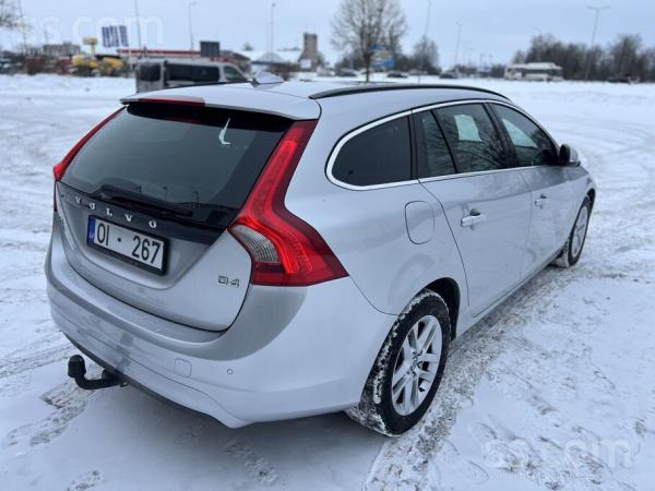 Volvo V60 2014 in Jekabpils, with an engine capacity of 2.00 L and mileage of 286 thousand km for 6990 €, photo 5 on AUTOMOTO.COM.LV