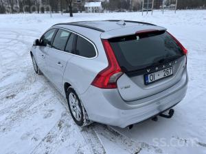 Volvo V60 2014 Jēkabpils, ar dzinēja tilpumu 2.00 L un nobraukumu 286 tūkst. km par 6990 €, foto 7 vietnē AUTOMOTO.COM.LV