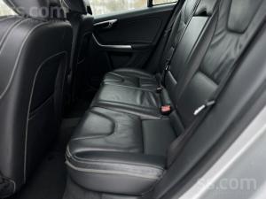 Volvo V60 2014 Jēkabpils, ar dzinēja tilpumu 2.00 L un nobraukumu 286 tūkst. km par 6990 €, foto 13 vietnē AUTOMOTO.COM.LV