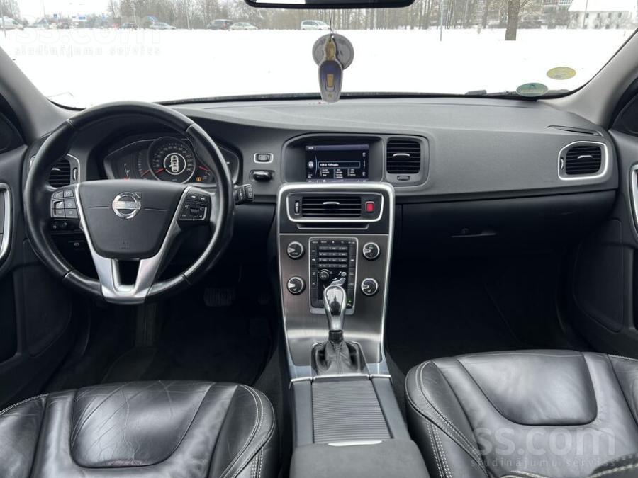 Volvo V60 2014 Jēkabpils, ar dzinēja tilpumu 2.00 L un nobraukumu 286 tūkst. km par 6990 €, foto 14 vietnē AUTOMOTO.COM.LV