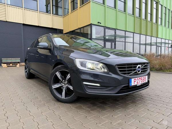 Volvo V60 2015 Viļņa, ar dzinēja tilpumu 1.60 L un nobraukumu 266 tūkst. km par 6950 €, foto 4 vietnē AUTOMOTO.COM.LV