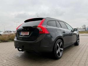 Volvo V60 2015 Viļņa, ar dzinēja tilpumu 1.60 L un nobraukumu 266 tūkst. km par 6950 €, foto 6 vietnē AUTOMOTO.COM.LV