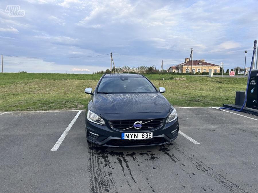 Volvo V60 2015 in Marijampole, with an engine capacity of 2.00 L and mileage of 327 thousand km for 6500 €, photo 3 on AUTOMOTO.COM.LV