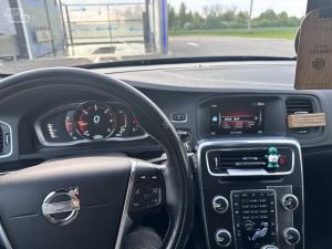 Volvo V60 2015 in Marijampole, with an engine capacity of 2.00 L and mileage of 327 thousand km for 6500 €, photo 16 on AUTOMOTO.COM.LV