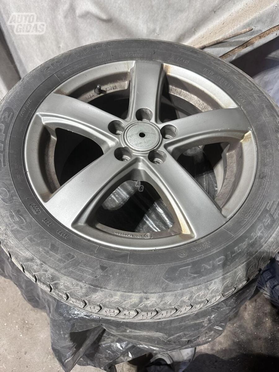 Volvo V60 2015 in Marijampole, with an engine capacity of 2.00 L and mileage of 327 thousand km for 6500 €, photo 20 on AUTOMOTO.COM.LV