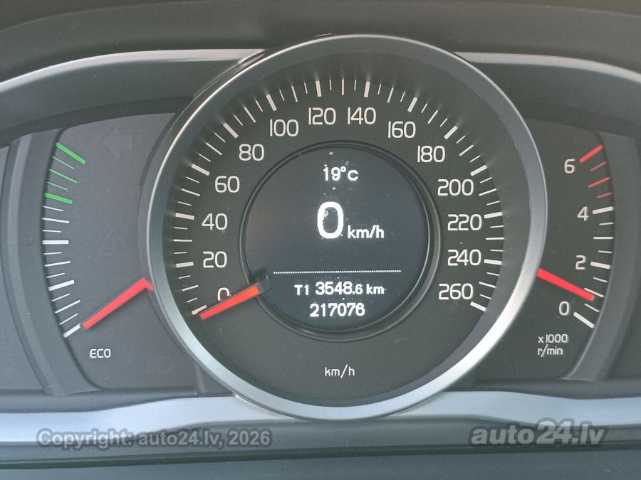 Вольво B60 2015 в Таллин, объемом двигателя 0.00 л и пробегом 215 тыс. км за 8950 €, фото 9 на AUTOMOTO.COM.LV