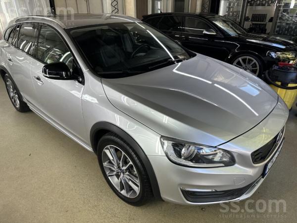 Volvo V60 2016 in Jurmala, with an engine capacity of 2.00 L and mileage of 186 thousand km for 11990 €, photo 1 on AUTOMOTO.COM.LV