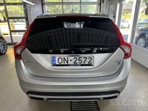 Volvo V60 2016 in Jurmala, with an engine capacity of 2.00 L and mileage of 186 thousand km for 11990 €, photo 6 on AUTOMOTO.COM.LV