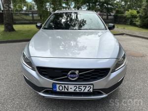 Volvo V60 2016 in Jurmala, with an engine capacity of 2.00 L and mileage of 186 thousand km for 11990 €, photo 11 on AUTOMOTO.COM.LV