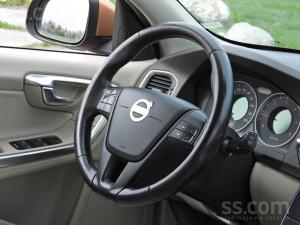 Oranžs Volvo V60 2011 Rīga, ar dzinēja tilpumu 2.00 L un nobraukumu 371 tūkst. km par 5890 €, foto 13 vietnē AUTOMOTO.COM.LV