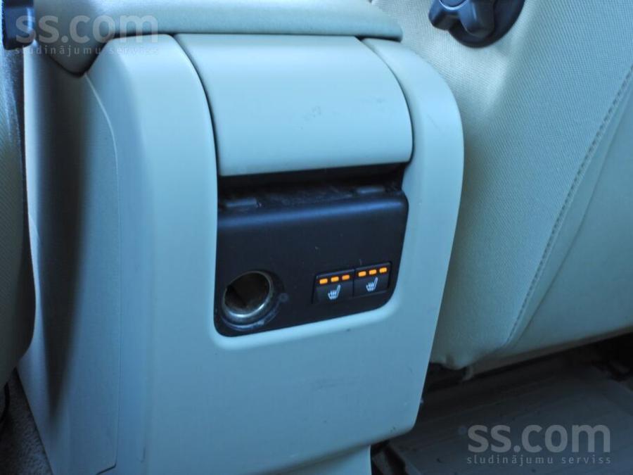 Oranžs Volvo V60 2011 Rīga, ar dzinēja tilpumu 2.00 L un nobraukumu 371 tūkst. km par 5890 €, foto 19 vietnē AUTOMOTO.COM.LV