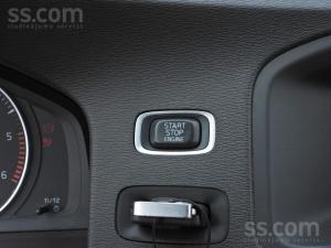 Oranžs Volvo V60 2011 Rīga, ar dzinēja tilpumu 2.00 L un nobraukumu 371 tūkst. km par 5890 €, foto 22 vietnē AUTOMOTO.COM.LV