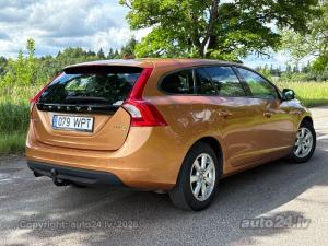 Oranžs Volvo V60 2011 Paide, ar dzinēja tilpumu 1.60 L un nobraukumu 313 tūkst. km par 5690 €, foto 5 vietnē AUTOMOTO.COM.LV