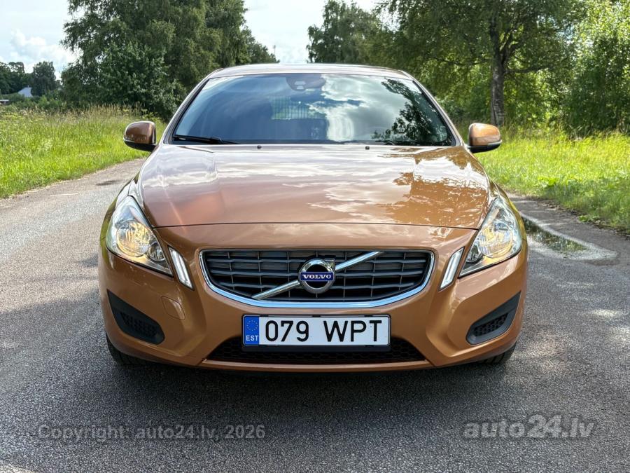 Oranžs Volvo V60 2011 Paide, ar dzinēja tilpumu 1.60 L un nobraukumu 313 tūkst. km par 5690 €, foto 6 vietnē AUTOMOTO.COM.LV