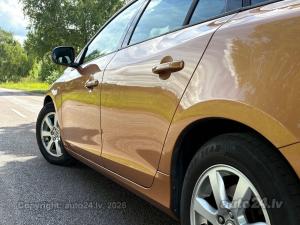 Oranžs Volvo V60 2011 Paide, ar dzinēja tilpumu 1.60 L un nobraukumu 313 tūkst. km par 5690 €, foto 11 vietnē AUTOMOTO.COM.LV