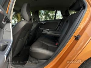 Oranžs Volvo V60 2011 Paide, ar dzinēja tilpumu 1.60 L un nobraukumu 313 tūkst. km par 5690 €, foto 21 vietnē AUTOMOTO.COM.LV