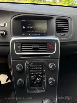 Oranžs Volvo V60 2011 Paide, ar dzinēja tilpumu 1.60 L un nobraukumu 313 tūkst. km par 5690 €, foto 29 vietnē AUTOMOTO.COM.LV