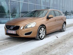 Orange Volvo V60 2012 in Rezekne, with an engine capacity of 2.40 L and mileage of 288 thousand km for 7700 €, photo 2 on AUTOMOTO.COM.LV