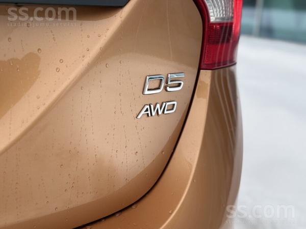 Oranžs Volvo V60 2012 Rēzekne, ar dzinēja tilpumu 2.40 L un nobraukumu 288 tūkst. km par 7700 €, foto 10 vietnē AUTOMOTO.COM.LV