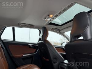 Orange Volvo V60 2012 in Rezekne, with an engine capacity of 2.40 L and mileage of 288 thousand km for 7700 €, photo 15 on AUTOMOTO.COM.LV