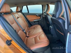 Orange Volvo V60 2012 in Tallinn, with an engine capacity of 2.00 L and mileage of 318 thousand km for 6390 €, photo 14 on AUTOMOTO.COM.LV