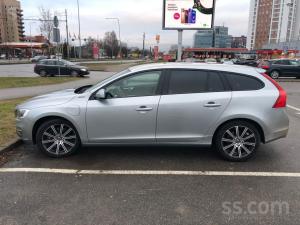 Volvo V60 2016 in Riga, with an engine capacity of 2.40 L and mileage of 299 thousand km for 14200 €, photo 6 on AUTOMOTO.COM.LV