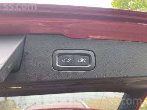Sarkans Volvo V60 2022 Rīga, ar dzinēja tilpumu 2.00 L un nobraukumu 45 tūkst. km par 29800 €, foto 10 vietnē AUTOMOTO.COM.LV