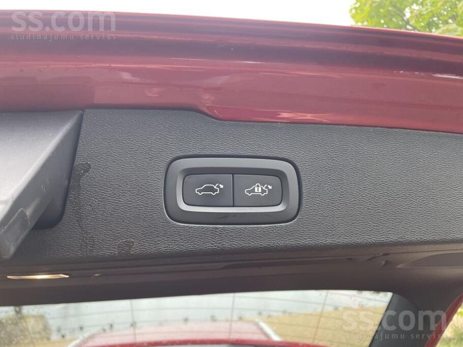 Sarkans Volvo V60 2022 Rīga, ar dzinēja tilpumu 2.00 L un nobraukumu 45 tūkst. km par 29800 €, foto 10 vietnē AUTOMOTO.COM.LV