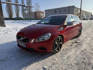 Sarkans Volvo V60 2011 Alīta, ar dzinēja tilpumu 1.60 L un nobraukumu 235 tūkst. km par 6200 €, foto 9 vietnē AUTOMOTO.COM.LV